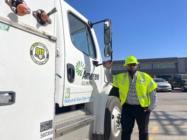 Ameren Illinois Natural Gas Supervisor Celebrates Birthday Dinner By ...